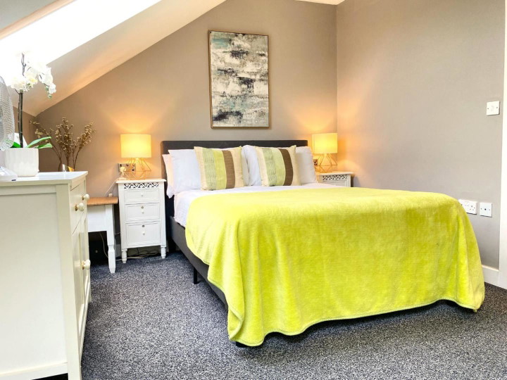 Bard's Nest, Crucible Apartment, Free Private Parking, 3 Mins Walk To Birthplace - Stratford-upon-Avon