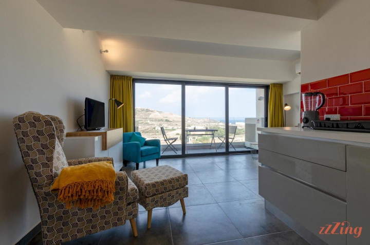 2br With Distant Sea And Country Views In Gozo - Malta