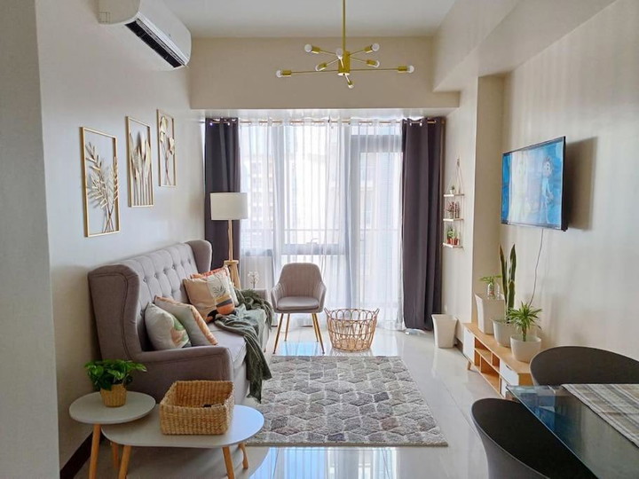 Beautiful High End Condo In City Center, Manila - Makati