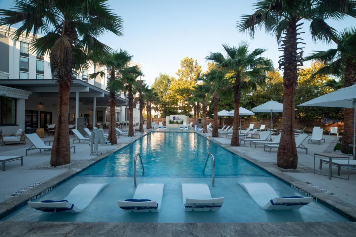 Hotel Indigo Mount Pleasant By Ihg - Sullivan's Island, SC