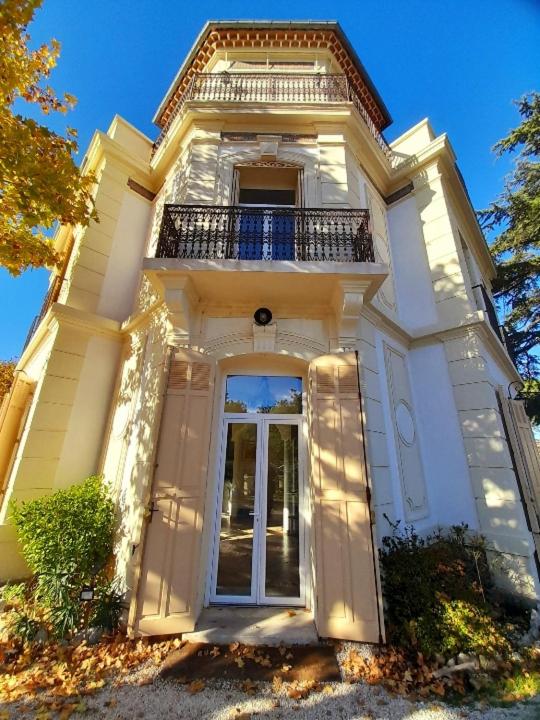 Mes Nuits Au Château Au Domaine Du Pressoir - Pierrefeu-du-Var
