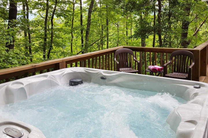 'Nature's Retreat' W/ Hot Tub: 7 Mi To Bryson City - Cherokee, NC