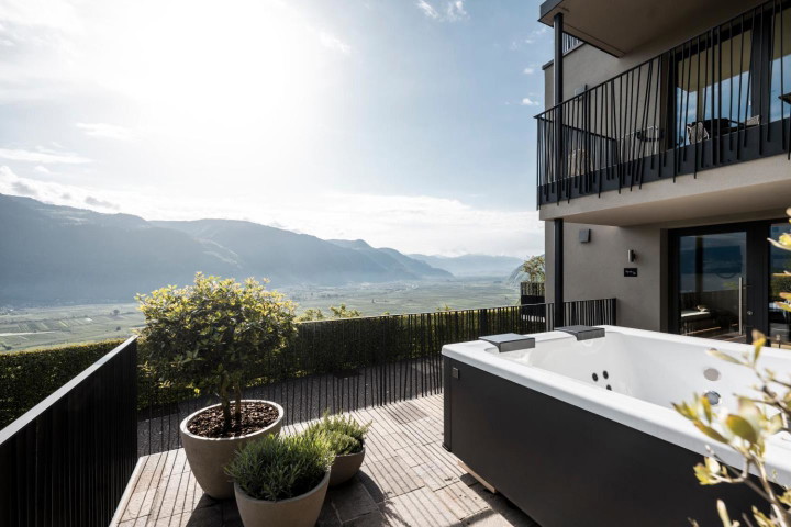 My Spring - Panoramic Suites - Lana