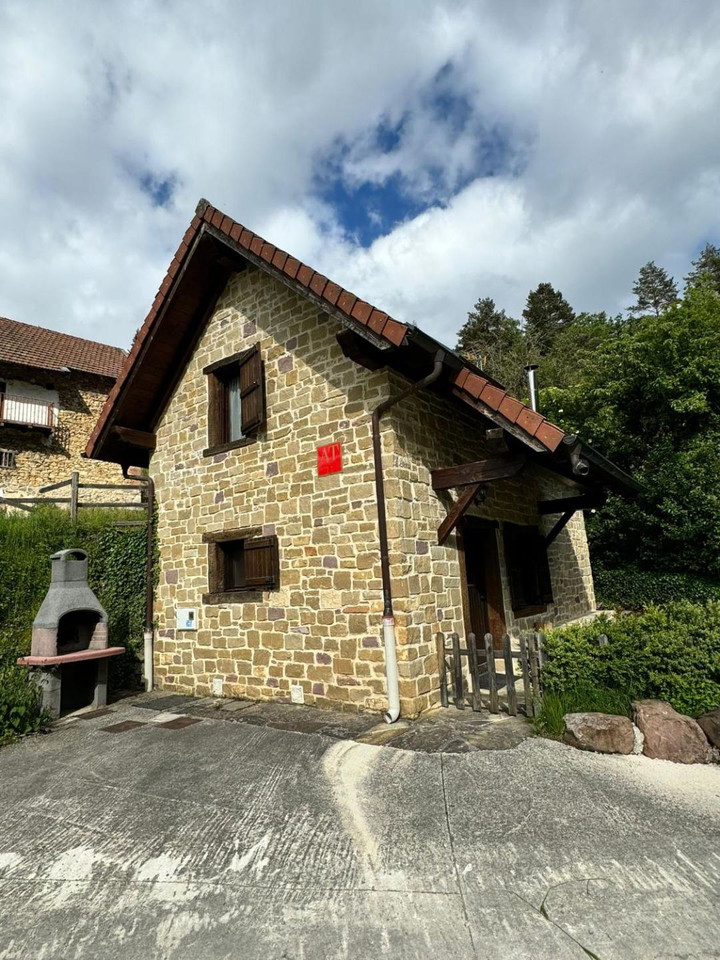 La Central De Azparren, Junto A La Selva De Irati - Navarra