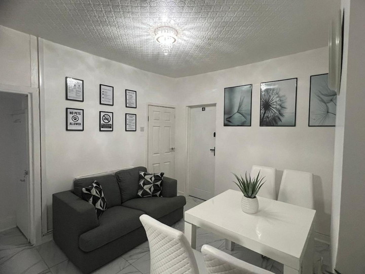 Desto Lodge In Liverpool - Liverpool