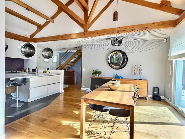 House With Sauna, Gym, And Terraces - Gex