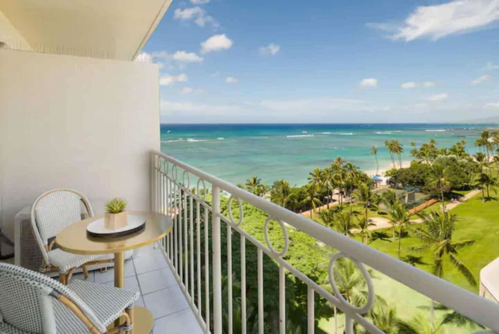 Waikiki Shore 1014 - Honolulu, HI