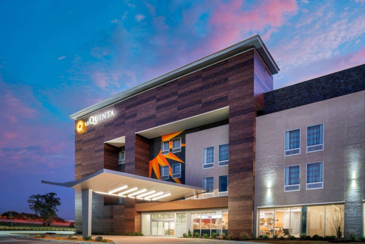 La Quinta Inn & Suites By Wyndham Lewisville - Grapevine, TX