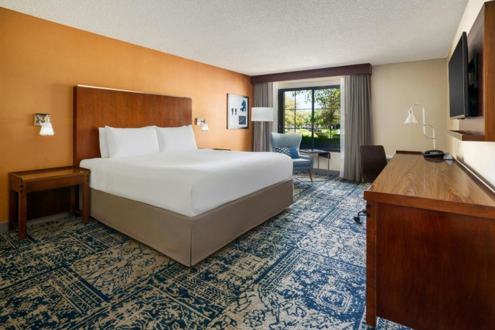Four Points By Sheraton Pleasanton - San Ramon, CA