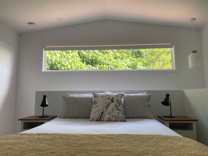 Tallowood Ridge Birdhouse - Bangalow