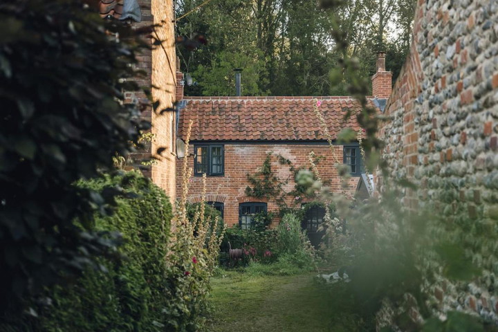Riverbank - North Norfolk - Holt