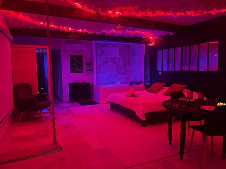 Love Room Romantique - Jacuzzi Et Sauna Intimes - Haute-Garonne