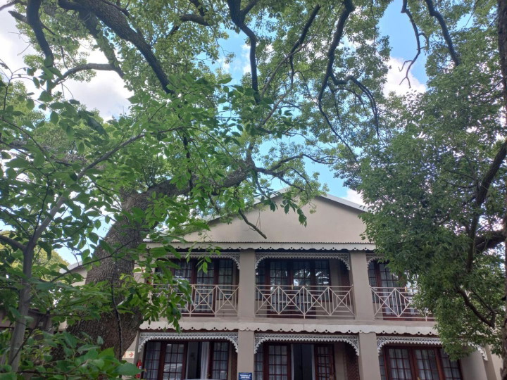 J'cups Guest House - Centurion