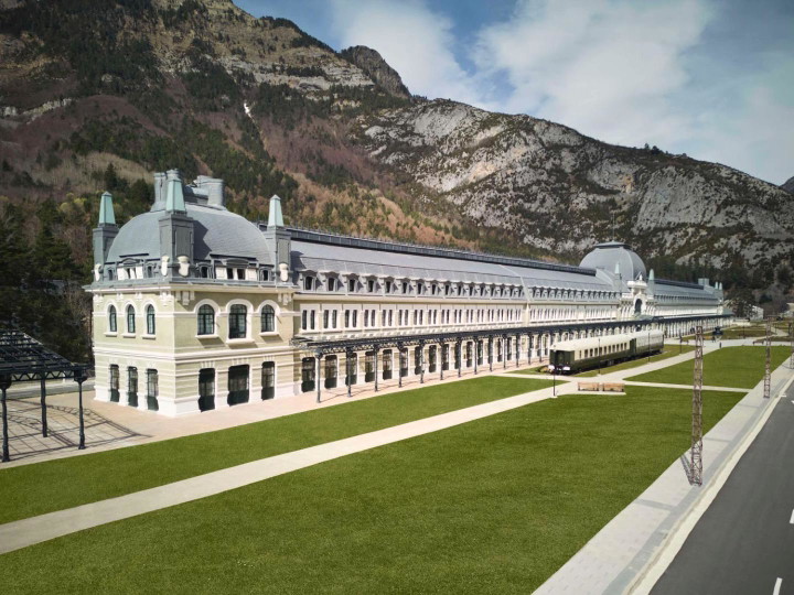 Canfranc Estación, A Royal Hideaway Hotel - Gran Lujo - Canfranc