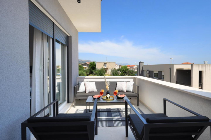 Bonaca Apartments With Terrace, Barbecue And Private Parking - クロアチア共和国