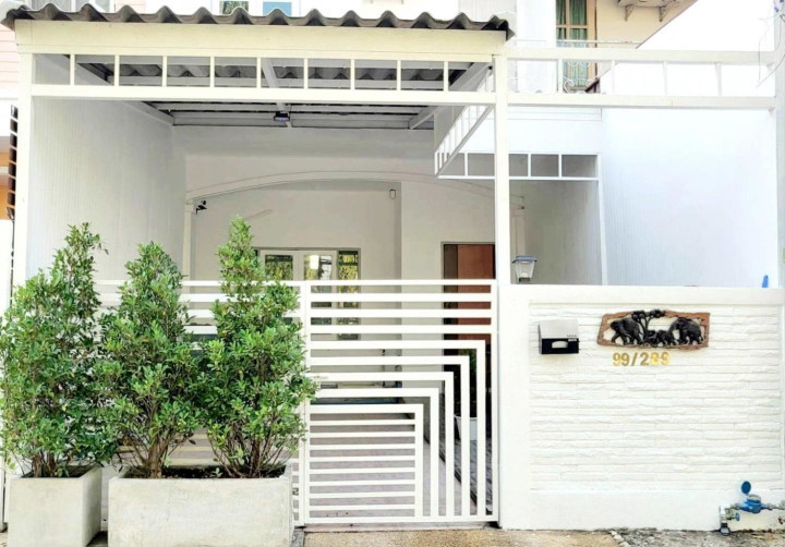 Home 3 Bedrooms Donmueng- Saimai หลังใหญ่ ฟรี Wifi - Bangkok