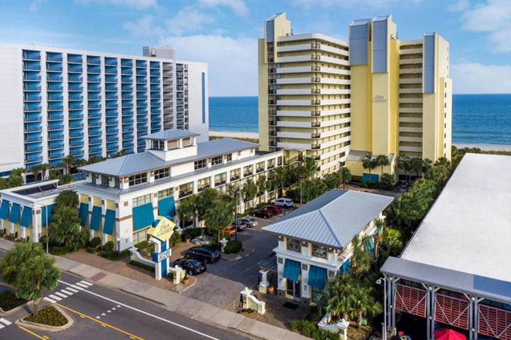 Sea Crest Oceanfront Resort - Garden City, SC