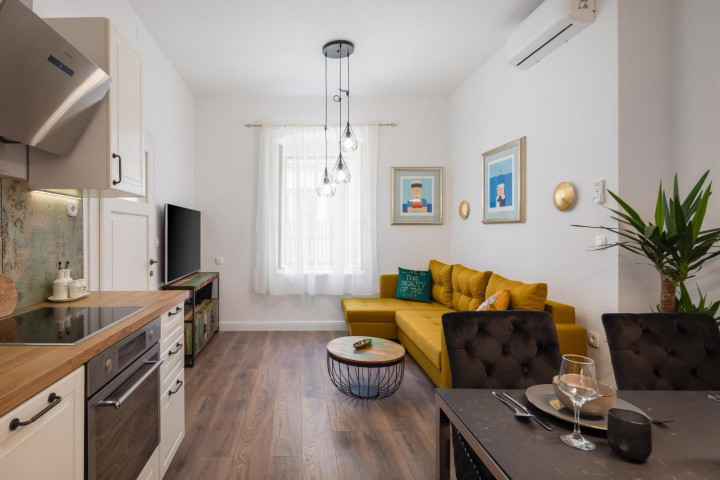 Luxury Apartment With Patio In The Heart Of Split - Split