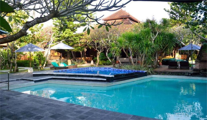 Peneeda View Beach Hotel - Sanur