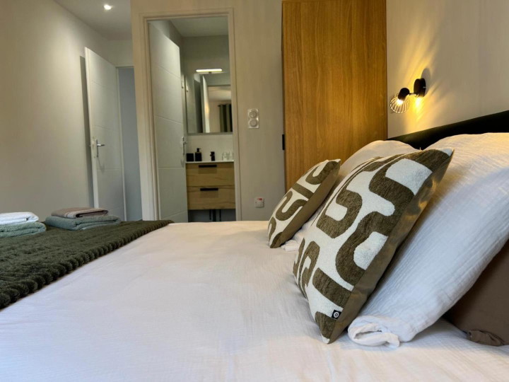 Gîte Indépendant Confort Et Cosy L Ainstant à 2 Pas De La Rivière - Ain