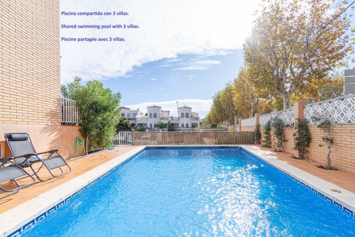 Jouvacations Villa 2 Freser Con Piscina Compartida - Empuriabrava