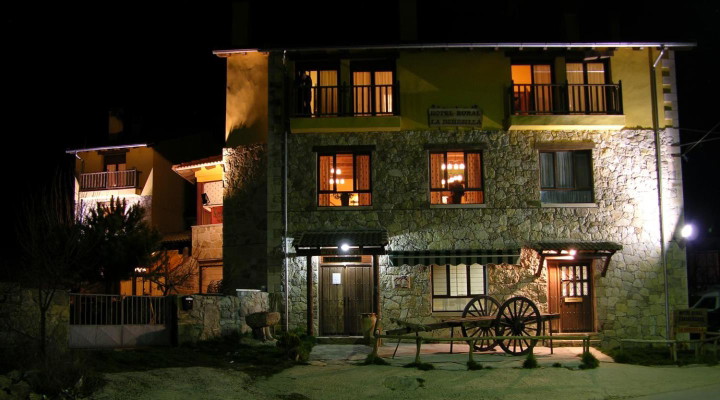 Hotel Rural La Dehesilla - Hoyos del Espino