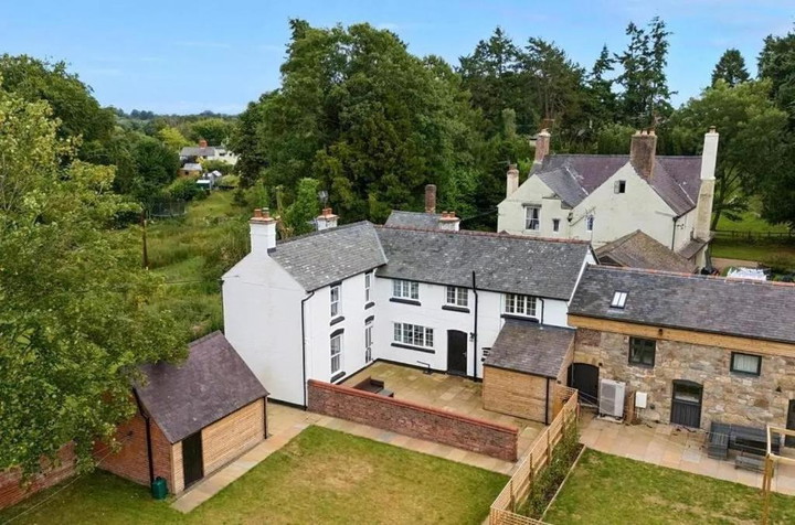 Preesgweene Farmhouse - Shropshire