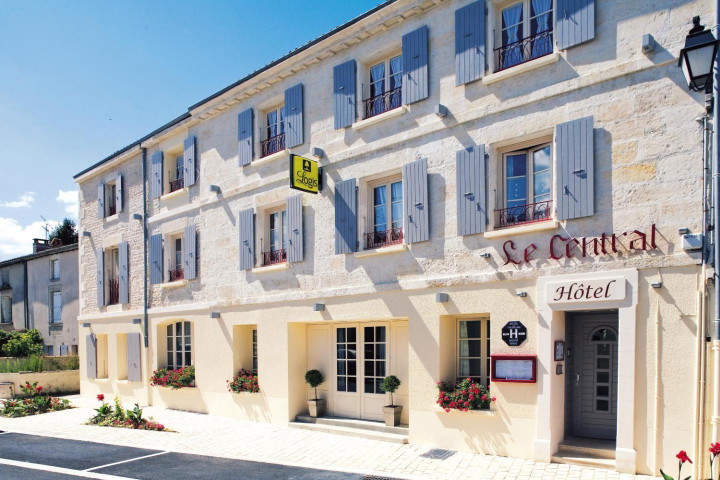 Logis Hôtel Le Central - Coulon