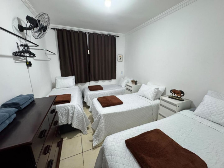 Casa 2 Dorms Com Garagem E Wi-fi - 