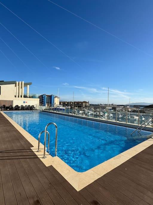 Lux Apt With Pool And Sea Views - Gibraltar