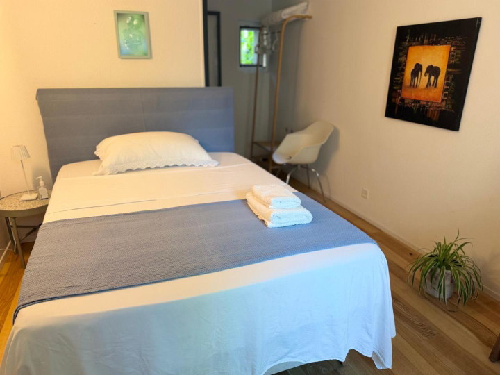 King Room With Bahtroom - Bern