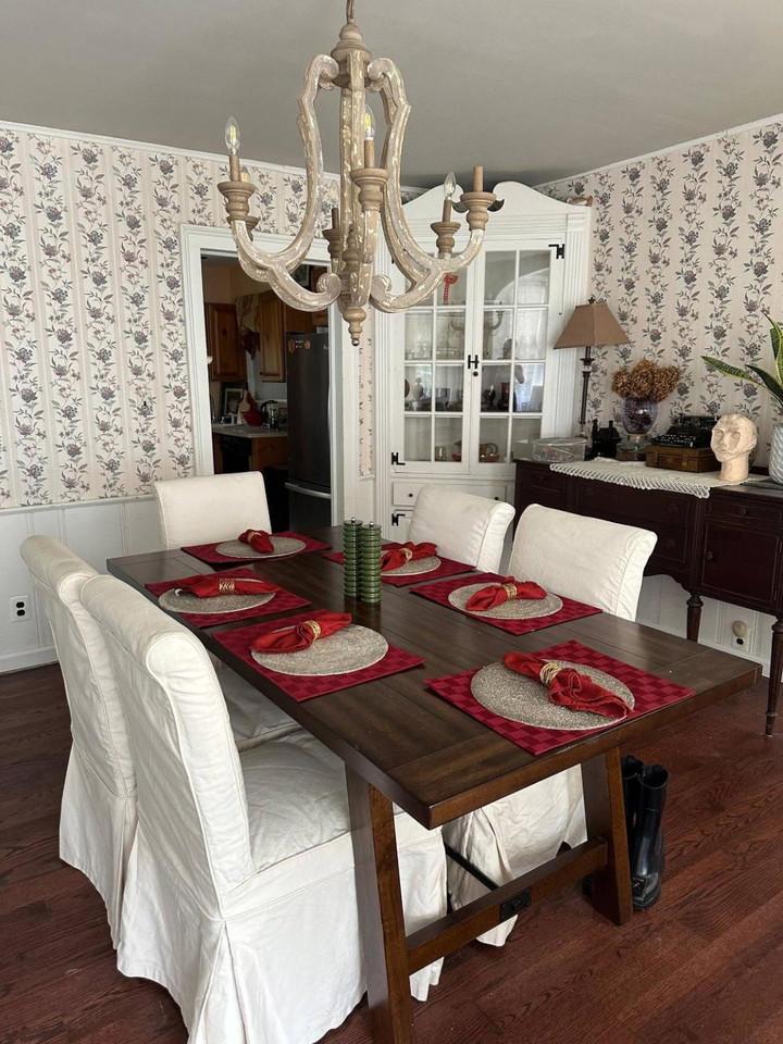 Historic Home Near Stony Brook Village & Beach - Stony Brook