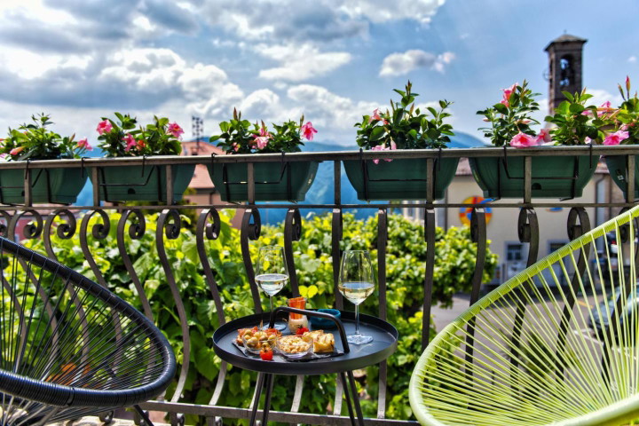 Salotto Brè - Bed & Breakfast Charming Rooms - Lugano