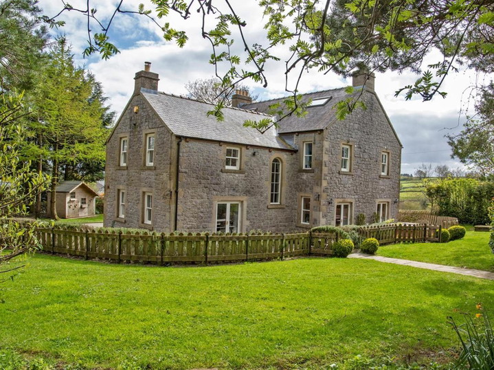 7 Bed In Buxton Oc-93808 - Ladybower Reservoir