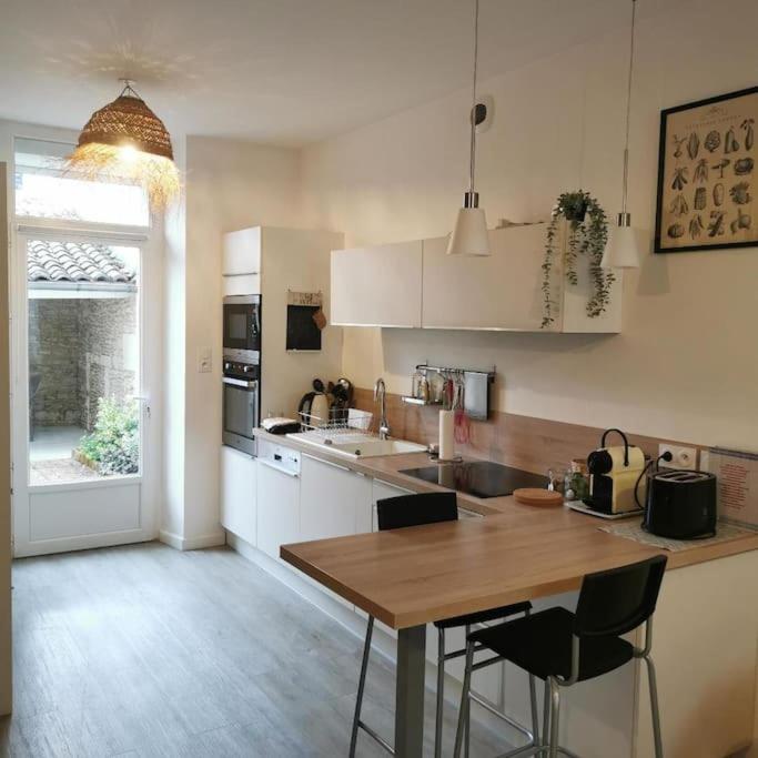 Agréable Maison De Ville, De 1 à 6 Personnes, à 5 Min à Pied Du Centre Ville De Cognac - Cognac