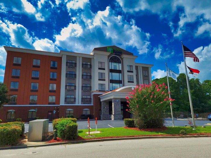 Holiday Inn Express & Suites Wilson-downtown By Ihg - Wilson, NC