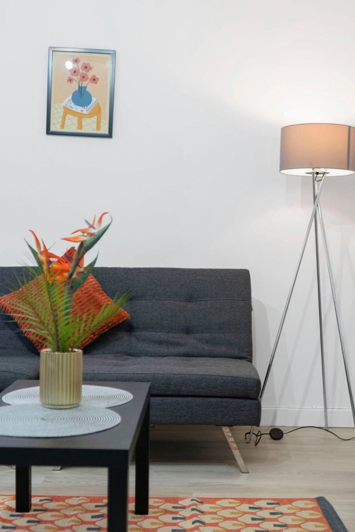 Free Parking - Sleeps 6 - 2 Bedrooms - Newly Renovated - Dunoon