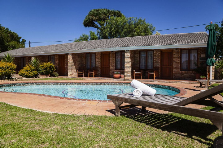 Newton Sands Guesthouse - Port Elizabeth