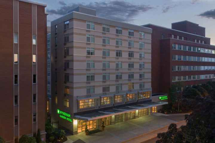 Wyndham Garden Buffalo Downtown - Buffalo, NY