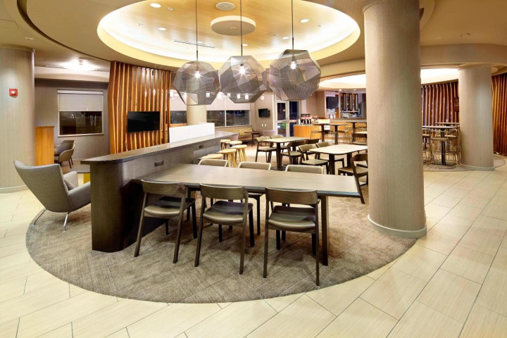 Springhill Suites By Marriott Chicago Waukegan/gurnee - North Chicago, IL