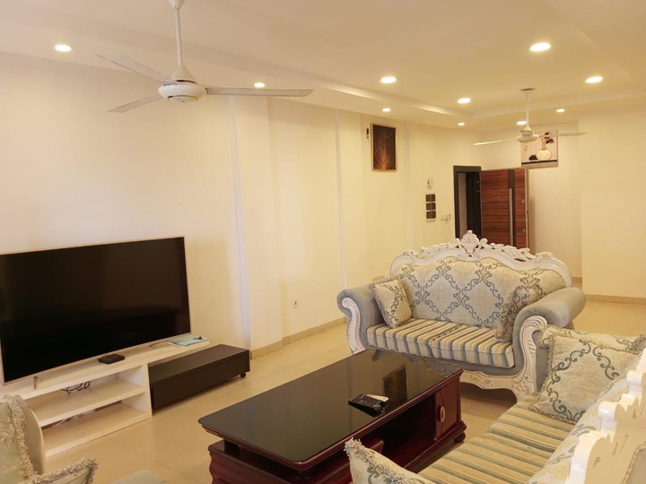 Apparemment F4 3 Chambres Ouaga200 - Ouagadougou