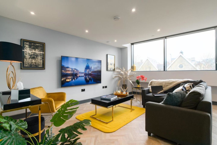 Luxe Apartments, The Moorwell, Secure Parking, - 10mins Cardiff City Ctr - Wales