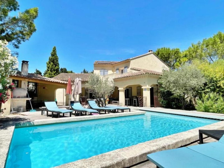 Villa Valentina - 16 Pers - Piscine - Proche Wave Island, Parc Spirou & Avignon - Pernes-les-Fontaines