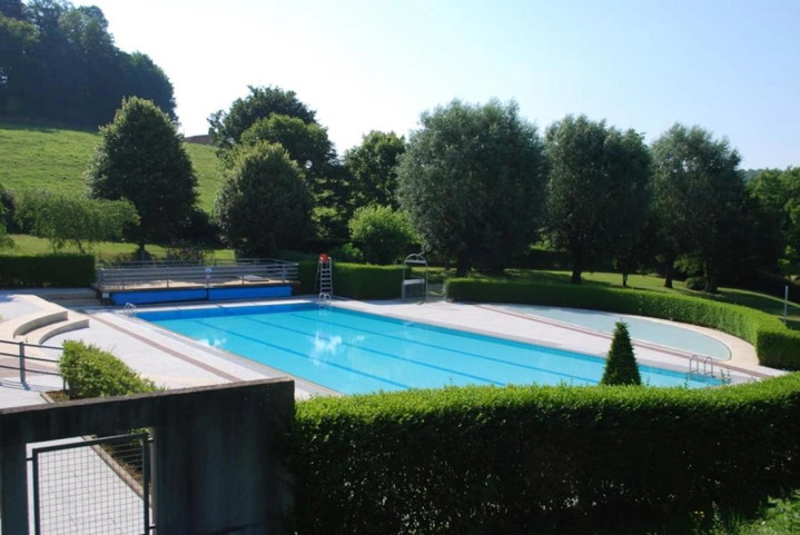 Zecamping 3 éToiles Piscine Chauffée Et Animaux Acceptés - France