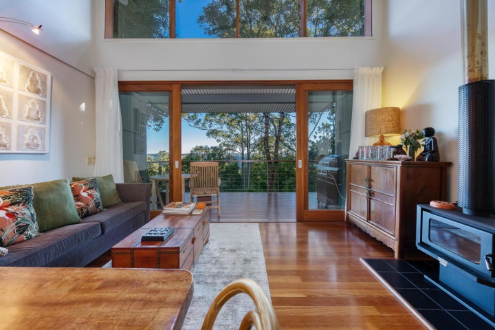Taman Sari Sunshine Coast Romantic Pet-friendly Hinterland Retreat - Montville