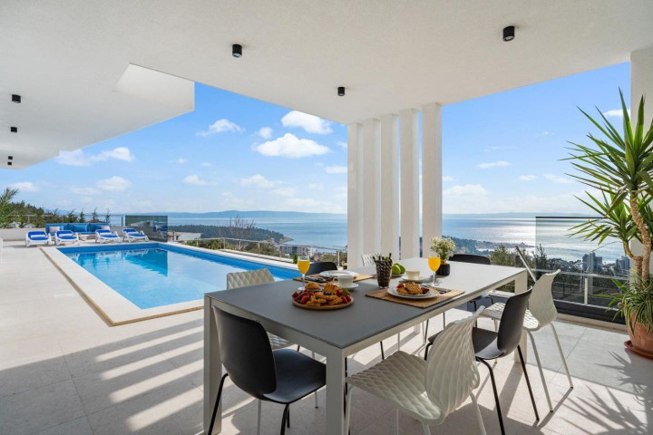 Luxury Villa Sagnia, 4 En-suite Bedrooms, Sea Views - Makarska