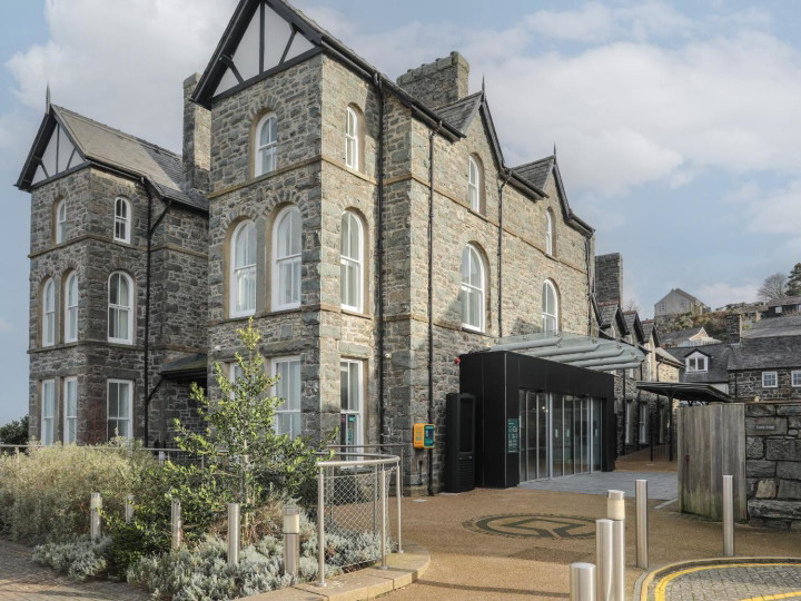 Harlech Apartments - Efnisien - North Wales