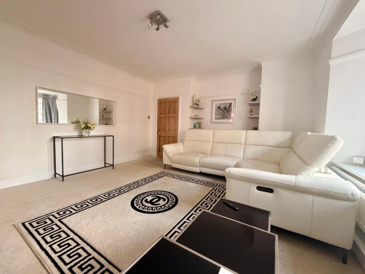 Luxurious 2br Stay In London-gerrardscross-wembley-private Carpark-short Walk To Train Station - Watford