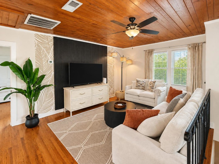 Cozy Cottage By The Sea -Near Downtown With Patio! - Mississippi Aquarium, Gulfport