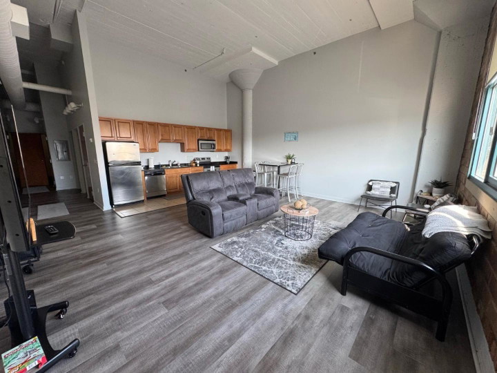 Spacious Condo Minutes To Cedar Point - Sandusky, OH